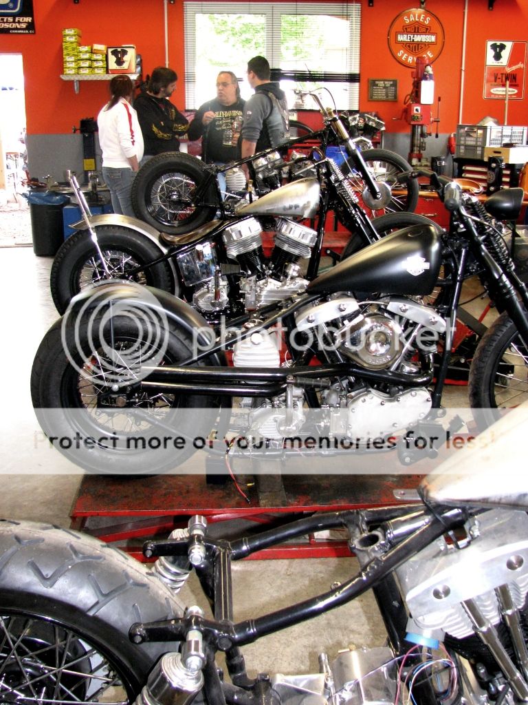 Von Auerbikes und Schwarzwaldmädeln - Custombike Talk - Chopperforum