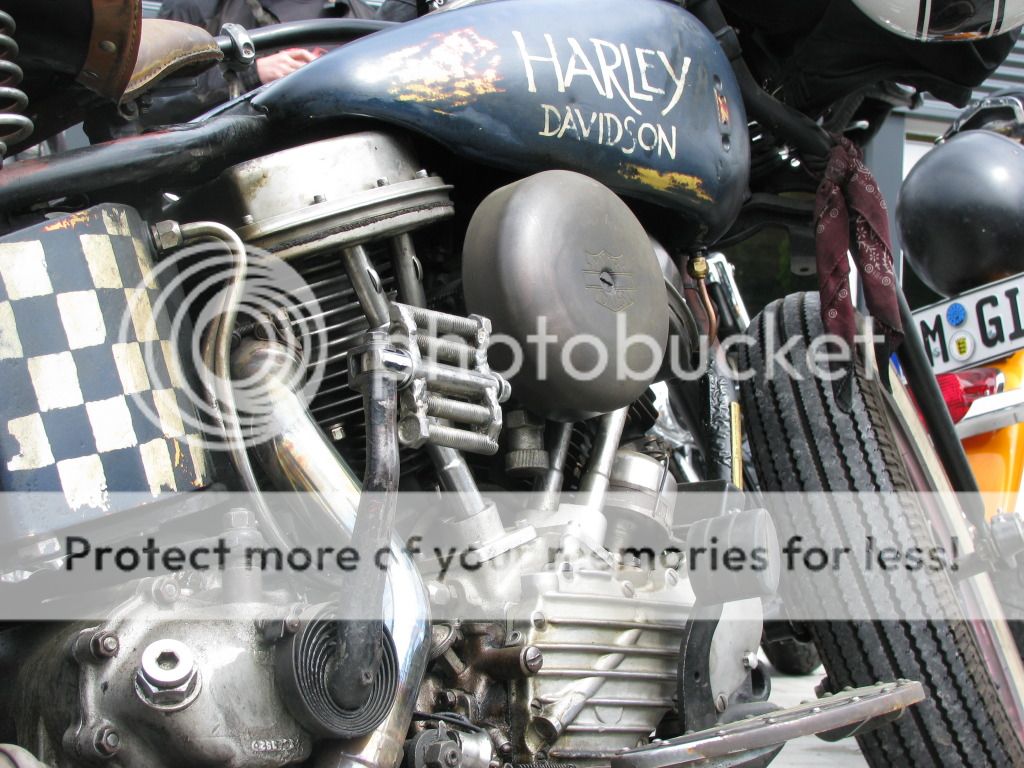 Von Auerbikes und Schwarzwaldmädeln - Custombike Talk - Chopperforum